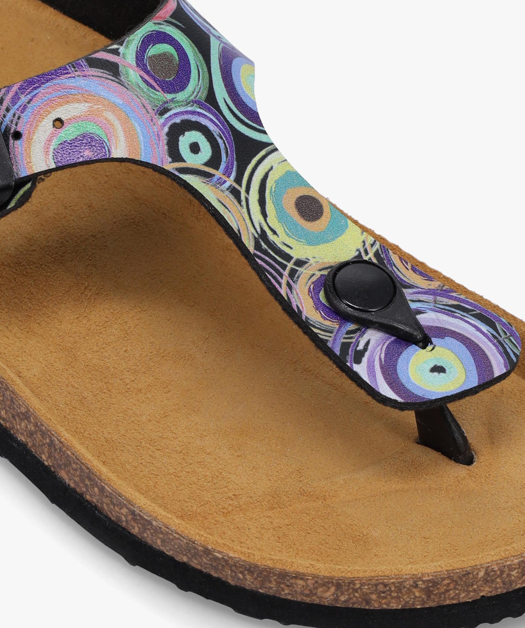 Mules femme à talon plat et bride entre-doigts imprimée multicolore | GEMO