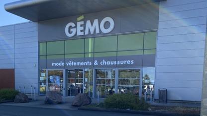 Magasin GEMO SAUMUR-ST LAMBERT DES LEVEES Chaussures et Vêtements