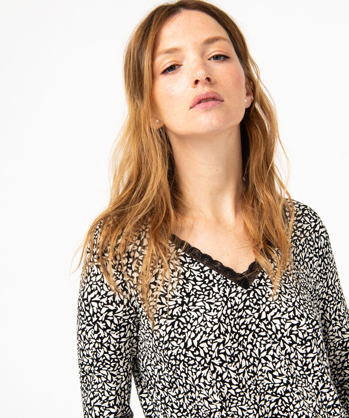 Tee-shirt à manches longues imprimé col V femme imprime | GEMO