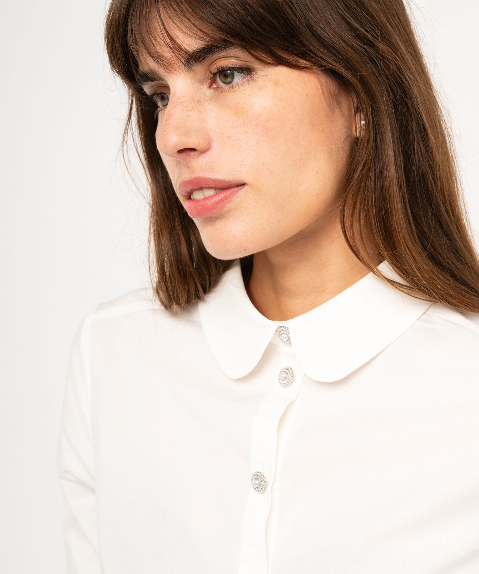 Chemise manches longues coupe ajustée col Claudine femme ecru | GEMO