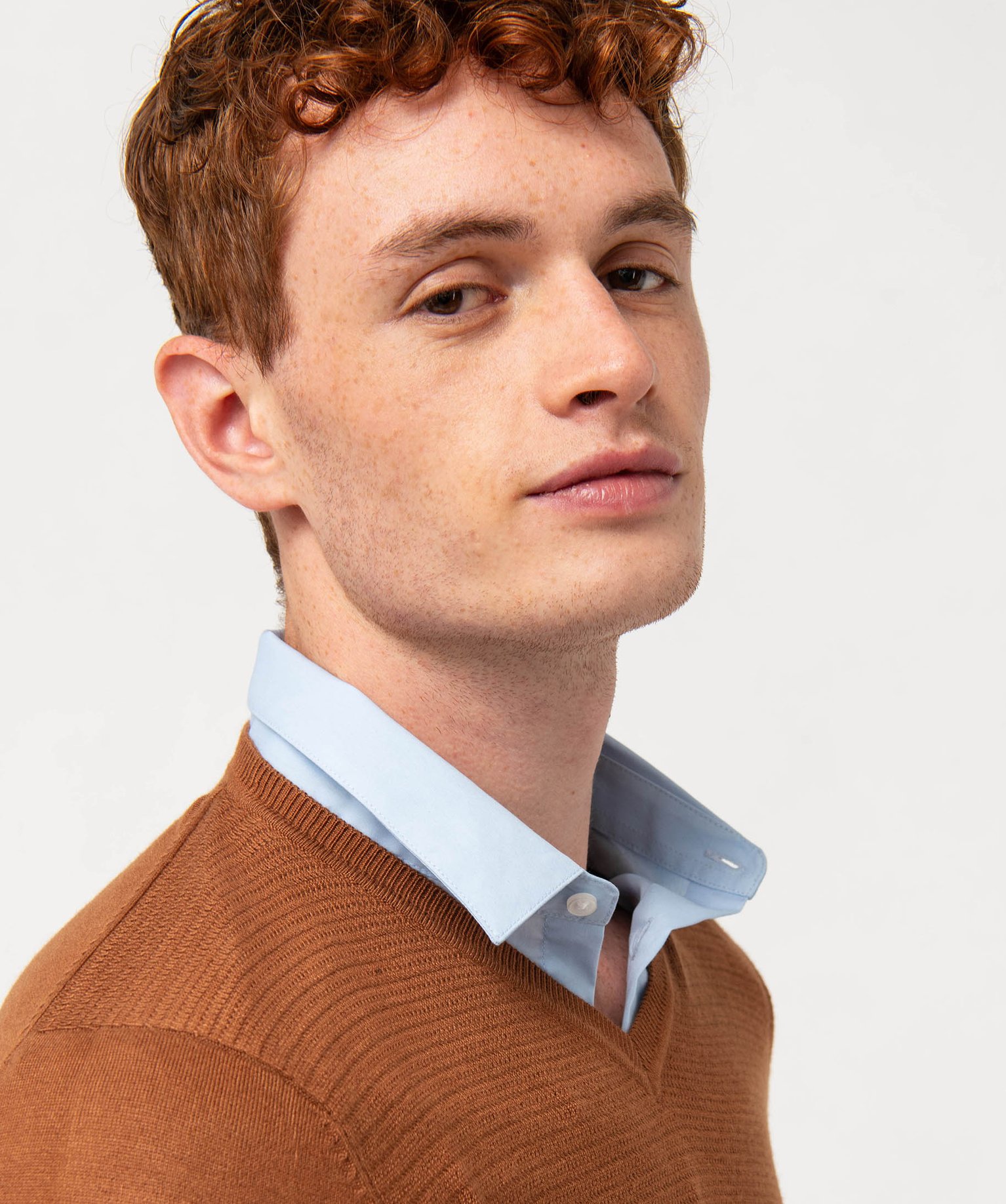 Pull fin avec col V et maille fantaisie homme marron | GEMO